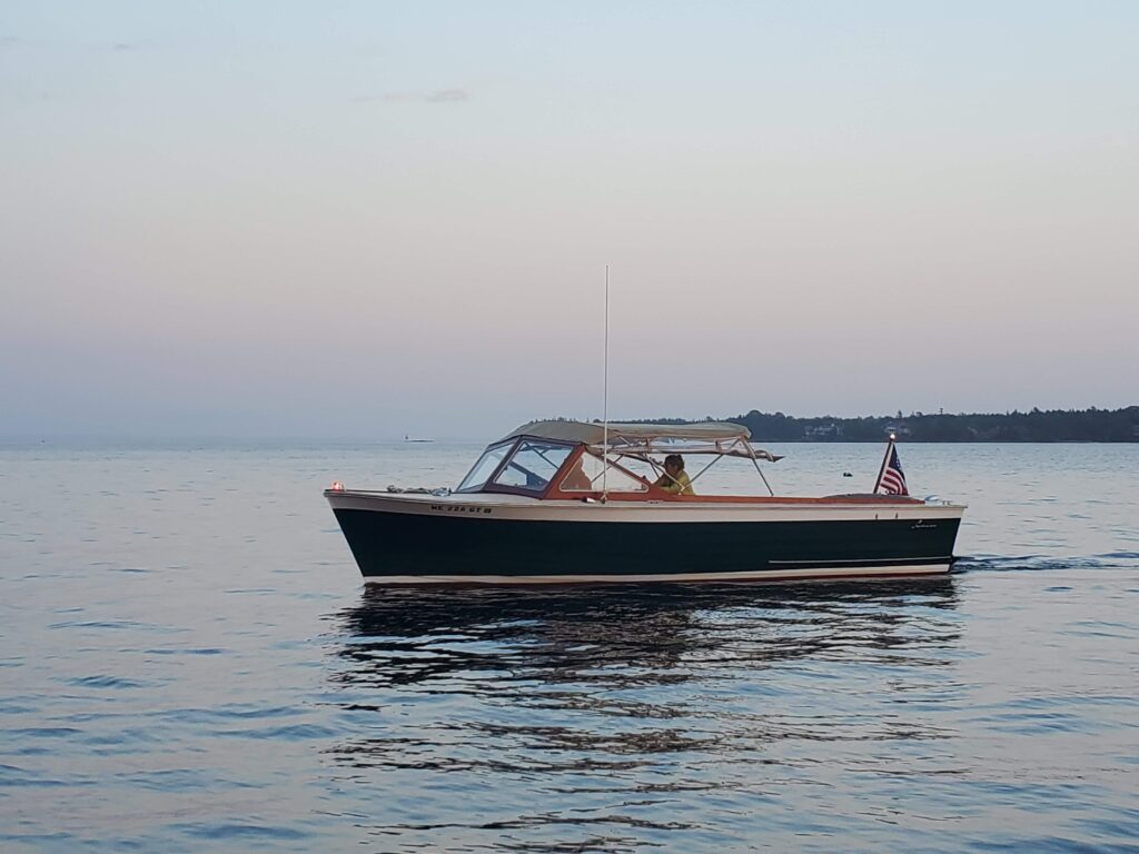 1970 26' Lyman Sleeper | Classic Boat Collective