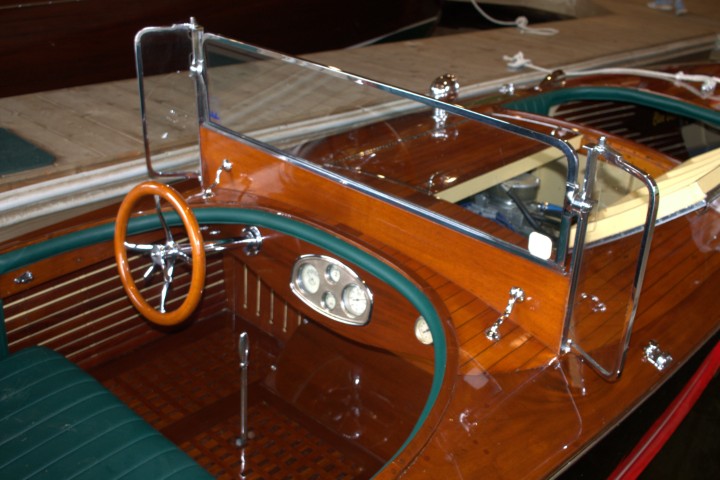 1919 22' Clive Brown Gentleman's Racer | Classic Boat Collective